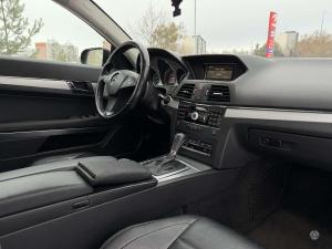 Melns Mercedes-Benz e-250 2009 Kauņa, ar dzinēja tilpumu 2.14 L un nobraukumu 291 tūkst. km par 7000 €, foto 5 vietnē AUTOMOTO.COM.LV