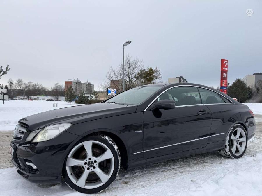 Melns Mercedes-Benz e-250 2009 Kauņa, ar dzinēja tilpumu 2.14 L un nobraukumu 291 tūkst. km par 7000 €, foto 10 vietnē AUTOMOTO.COM.LV
