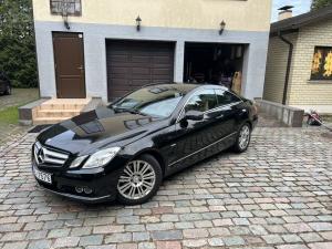 Melns Mercedes-Benz e-250 2009 Rīga, ar dzinēja tilpumu 2.20 L un nobraukumu 300 tūkst. km par 9400 €, foto 11 vietnē AUTOMOTO.COM.LV