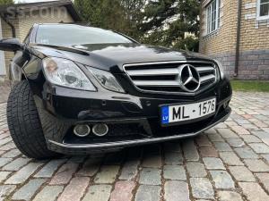 Melns Mercedes-Benz e-250 2009 Rīga, ar dzinēja tilpumu 2.20 L un nobraukumu 300 tūkst. km par 9400 €, foto 12 vietnē AUTOMOTO.COM.LV
