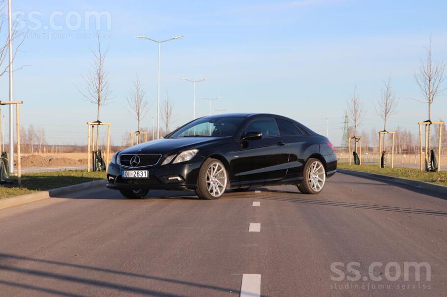 Melns Mercedes-Benz e-250 2009 Liepāja, ar dzinēja tilpumu 2.20 L un nobraukumu 345 tūkst. km par 8995 €, foto 5 vietnē AUTOMOTO.COM.LV