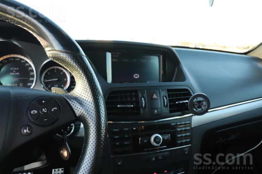 Melns Mercedes-Benz e-250 2009 Liepāja, ar dzinēja tilpumu 2.20 L un nobraukumu 345 tūkst. km par 8995 €, foto 12 vietnē AUTOMOTO.COM.LV