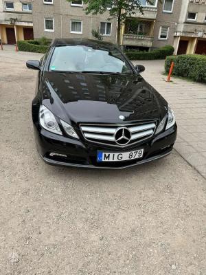 Black Mercedes-Benz e-250 2009 in Kaunas, with an engine capacity of 2.14 L and mileage of 406 thousand km for 8000 €, photo  on AUTOMOTO.COM.LV
