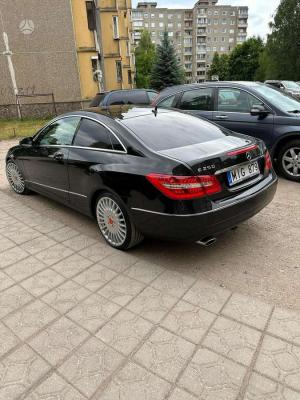 Melns Mercedes-Benz e-250 2009 Kauņa, ar dzinēja tilpumu 2.14 L un nobraukumu 406 tūkst. km par 8000 €, foto 6 vietnē AUTOMOTO.COM.LV