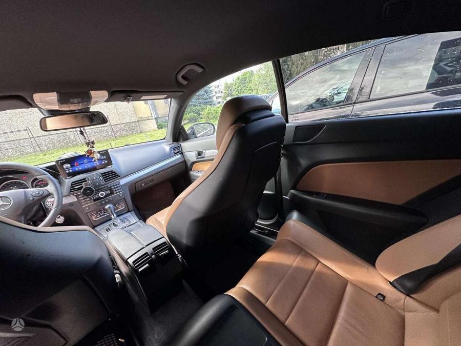 Melns Mercedes-Benz e-250 2009 Kauņa, ar dzinēja tilpumu 2.14 L un nobraukumu 406 tūkst. km par 8000 €, foto 14 vietnē AUTOMOTO.COM.LV