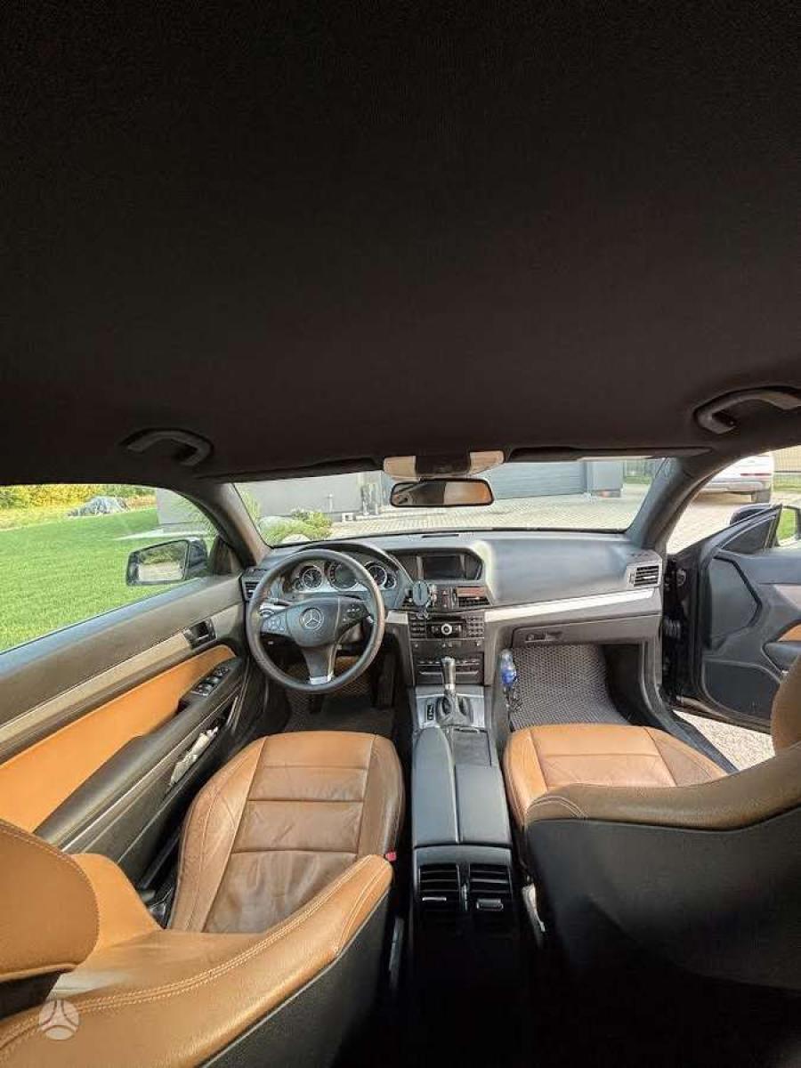 Melns Mercedes-Benz e-250 2010 Kauņa, ar dzinēja tilpumu 2.14 L un nobraukumu 318 tūkst. km par 7500 €, foto 8 vietnē AUTOMOTO.COM.LV
