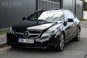 Черный Мерседес E 250 2015 в Рига, объемом двигателя 2.20 л и пробегом 231 тыс. км за 14990 €, фото 3 на AUTOMOTO.COM.LV