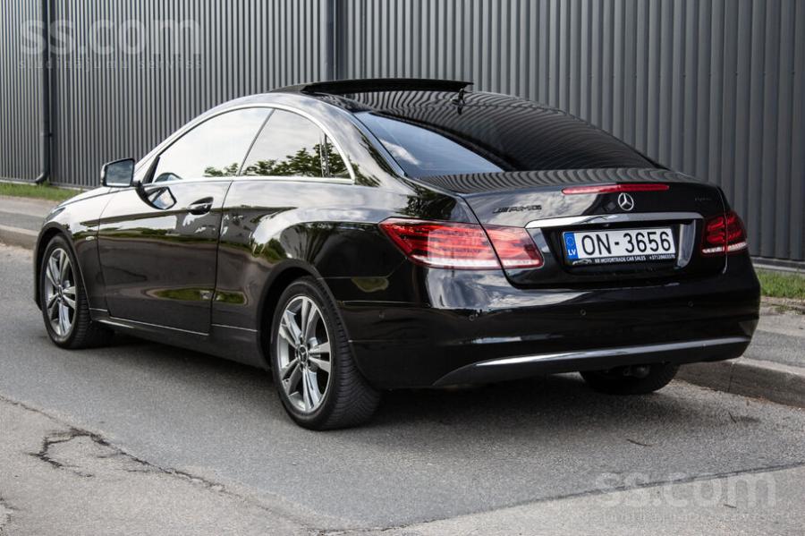 Черный Мерседес E 250 2015 в Рига, объемом двигателя 2.20 л и пробегом 231 тыс. км за 14990 €, фото 4 на AUTOMOTO.COM.LV