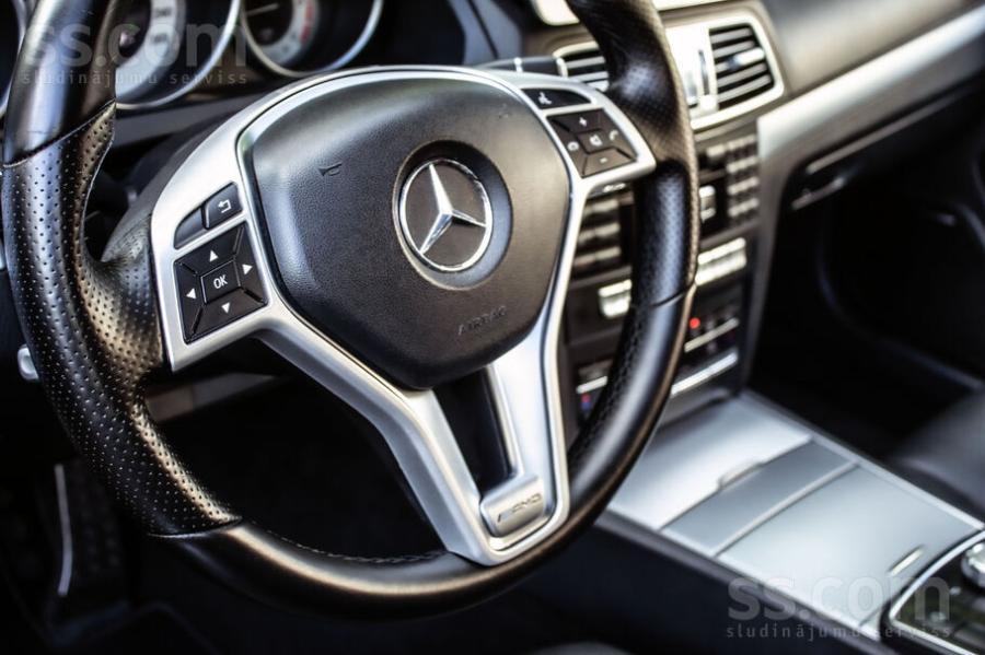 Черный Мерседес E 250 2015 в Рига, объемом двигателя 2.20 л и пробегом 231 тыс. км за 14990 €, фото 15 на AUTOMOTO.COM.LV