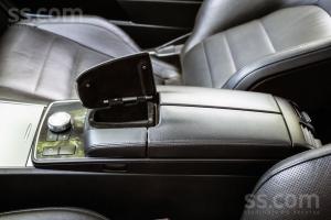 Черный Мерседес E 250 2015 в Рига, объемом двигателя 2.20 л и пробегом 231 тыс. км за 14990 €, фото 21 на AUTOMOTO.COM.LV