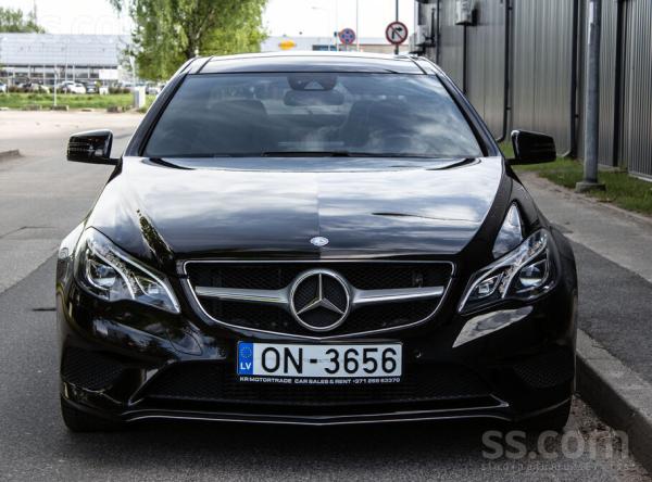 Black Mercedes-Benz e-250 2015 in Riga, with an engine capacity of 2.20 L and mileage of 231 thousand km for 14990 €, photo 5 on AUTOMOTO.COM.LV