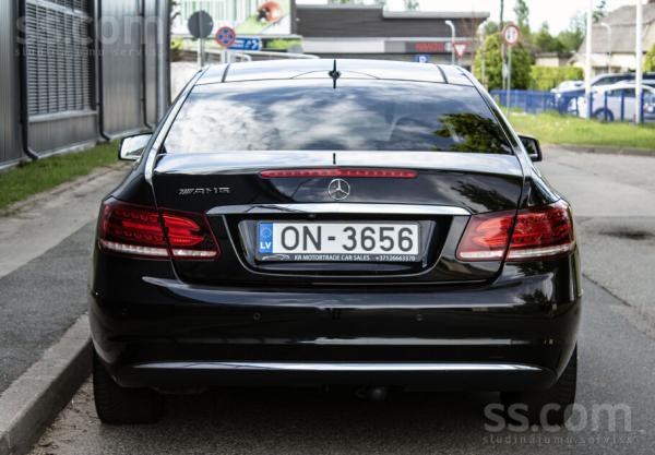 Black Mercedes-Benz e-250 2015 in Riga, with an engine capacity of 2.20 L and mileage of 231 thousand km for 14990 €, photo 6 on AUTOMOTO.COM.LV