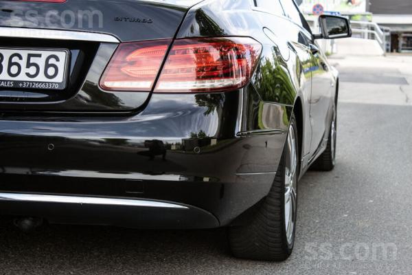 Black Mercedes-Benz e-250 2015 in Riga, with an engine capacity of 2.20 L and mileage of 231 thousand km for 14990 €, photo 8 on AUTOMOTO.COM.LV