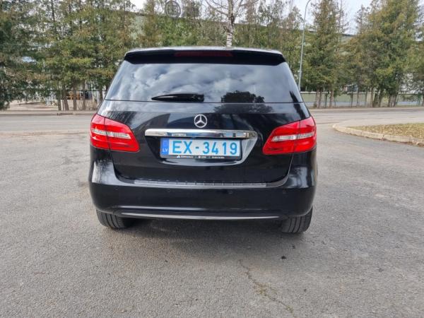 Black Mercedes-Benz e-250 2016 in Riga, with an engine capacity of 2.00 L and mileage of 117 thousand km for 11900 €, photo 6 on AUTOMOTO.COM.LV
