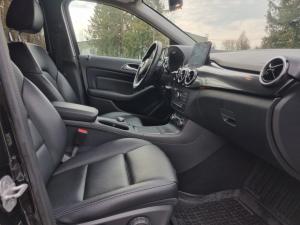 Черный Мерседес E 250 2016 в Рига, объемом двигателя 2.00 л и пробегом 117 тыс. км за 11900 €, фото 22 на AUTOMOTO.COM.LV
