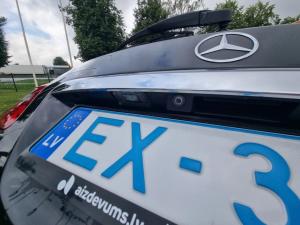 Черный Мерседес E 250 2017 в Рига, объемом двигателя 0.00 л и пробегом 117 тыс. км за 12990 €, фото 13 на AUTOMOTO.COM.LV