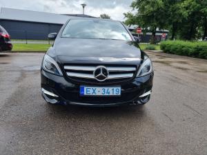 Черный Мерседес E 250 2017 в Рига, объемом двигателя 0.00 л и пробегом 117 тыс. км за 12990 €, фото 26 на AUTOMOTO.COM.LV