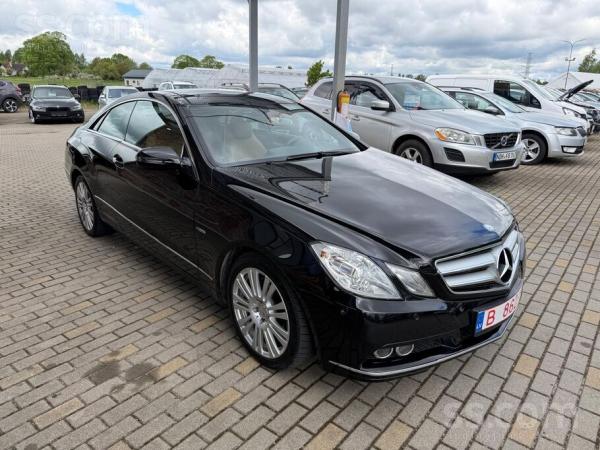 Melns Mercedes-Benz e-250 2009 Talsi, ar dzinēja tilpumu 2.20 L un nobraukumu 0 tūkst. km par 8970 €, foto 4 vietnē AUTOMOTO.COM.LV