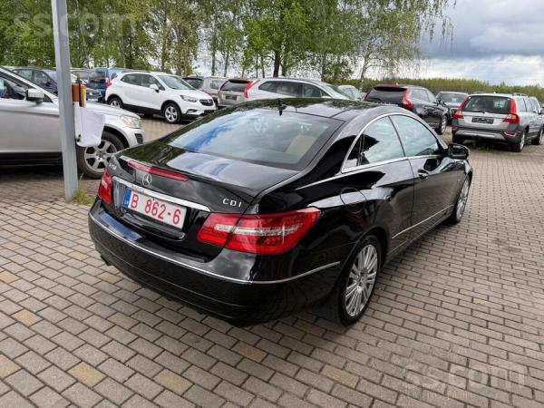 Melns Mercedes-Benz e-250 2009 Talsi, ar dzinēja tilpumu 2.20 L un nobraukumu 0 tūkst. km par 8970 €, foto 5 vietnē AUTOMOTO.COM.LV