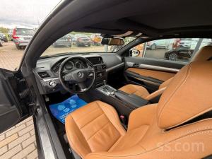 Черный Мерседес E 250 2009 в Талси, объемом двигателя 2.20 л и пробегом 0 тыс. км за 8970 €, фото 25 на AUTOMOTO.COM.LV