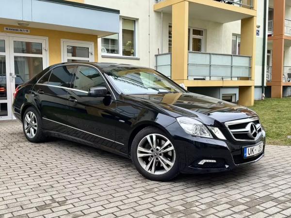Black Mercedes-Benz e-250 2009 in Riga, with an engine capacity of 2.20 L and mileage of 187 thousand km for 7600 €, photo 2 on AUTOMOTO.COM.LV