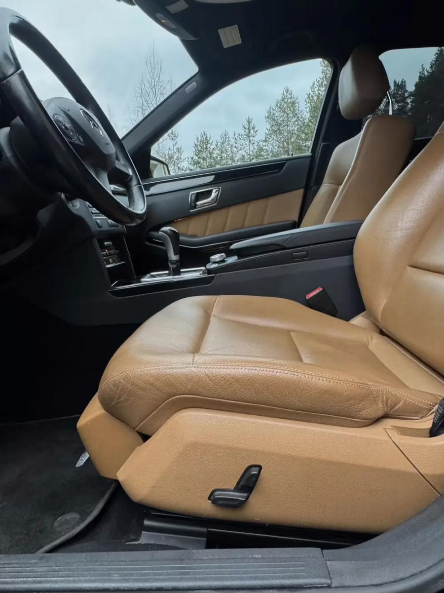 Melns Mercedes-Benz e-250 2009 Rīga, ar dzinēja tilpumu 2.20 L un nobraukumu 187 tūkst. km par 7600 €, foto 8 vietnē AUTOMOTO.COM.LV