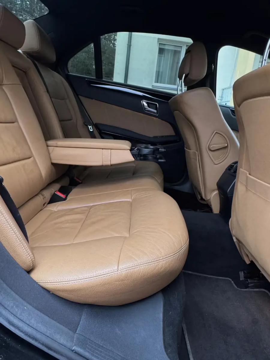 Melns Mercedes-Benz e-250 2009 Rīga, ar dzinēja tilpumu 2.20 L un nobraukumu 187 tūkst. km par 7600 €, foto 10 vietnē AUTOMOTO.COM.LV