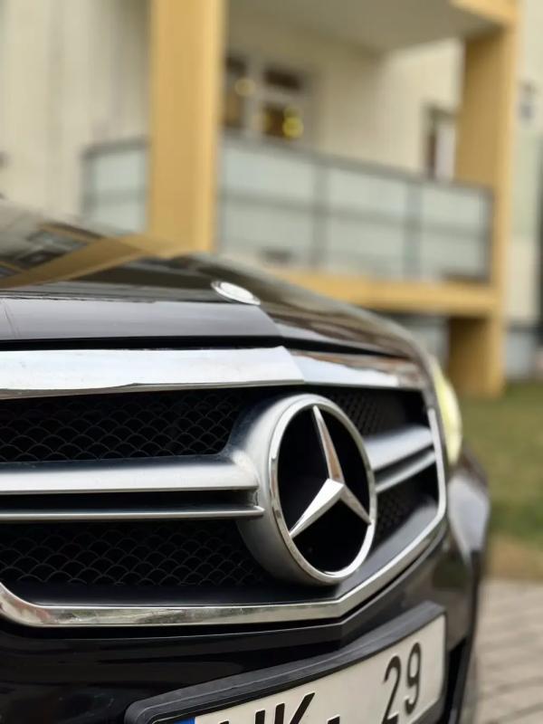 Black Mercedes-Benz e-250 2009 in Riga, with an engine capacity of 2.20 L and mileage of 187 thousand km for 7600 €, photo 10 on AUTOMOTO.COM.LV