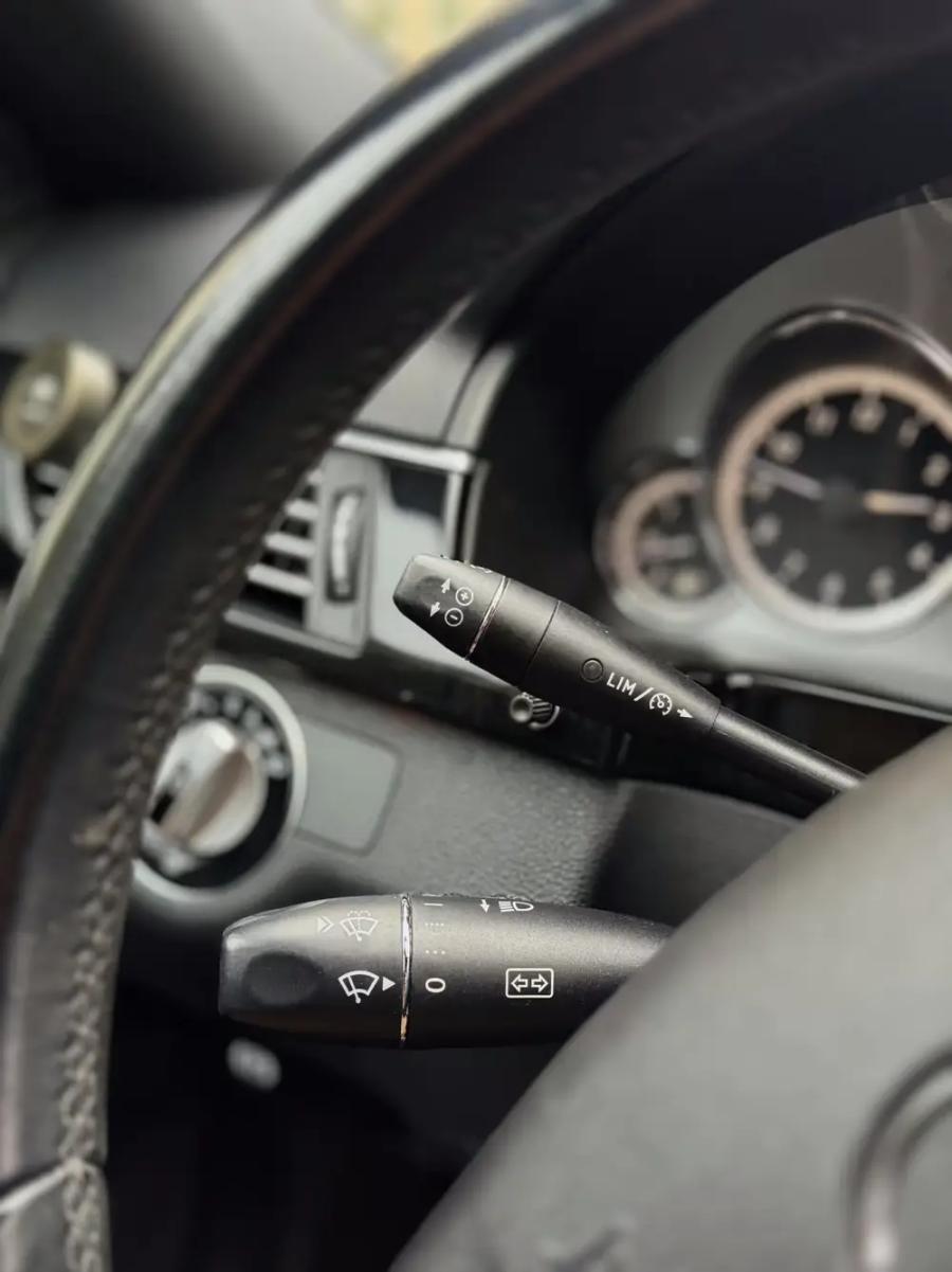 Melns Mercedes-Benz e-250 2009 Rīga, ar dzinēja tilpumu 2.20 L un nobraukumu 187 tūkst. km par 7600 €, foto 14 vietnē AUTOMOTO.COM.LV