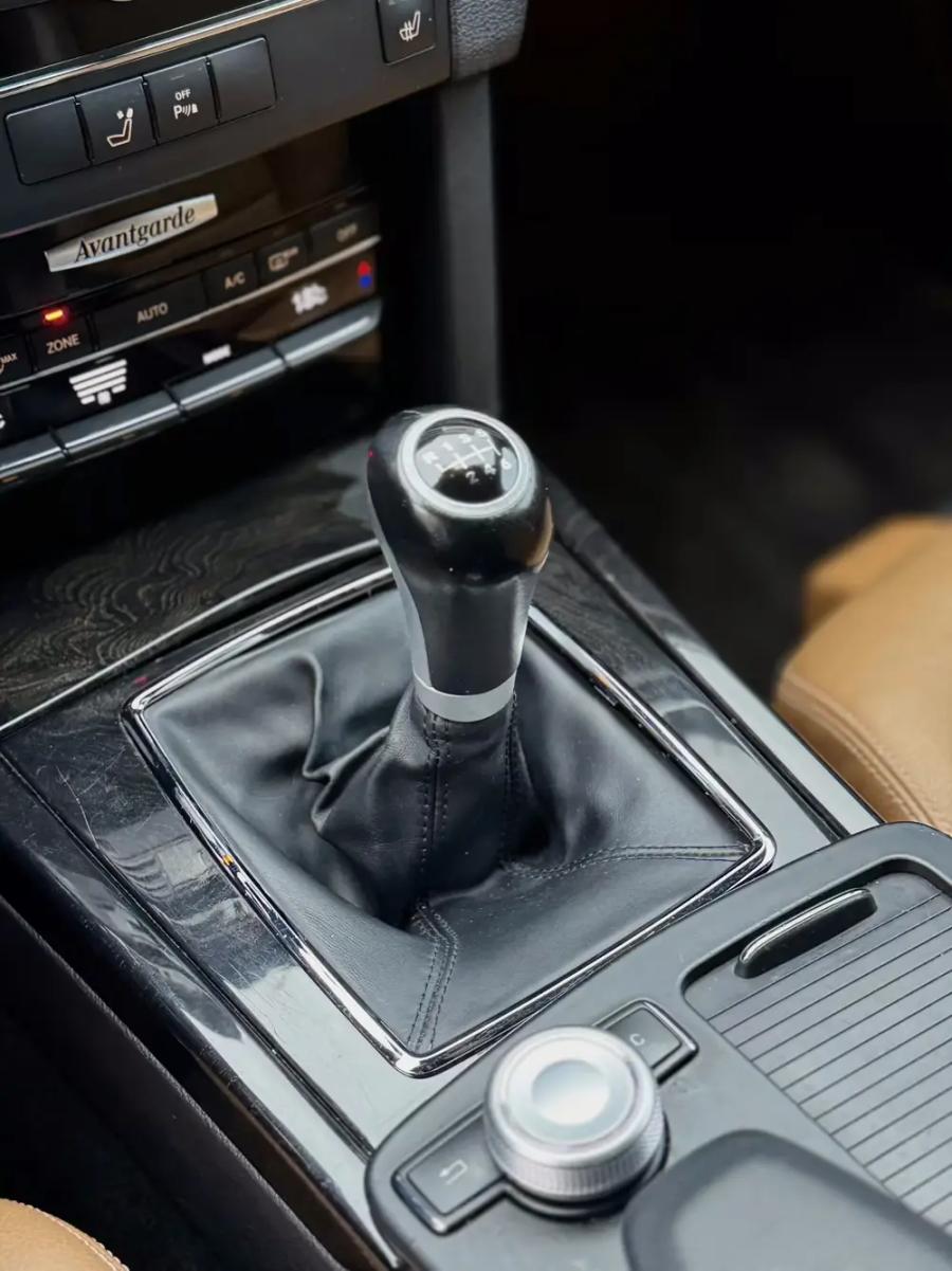 Melns Mercedes-Benz e-250 2009 Rīga, ar dzinēja tilpumu 2.20 L un nobraukumu 187 tūkst. km par 7600 €, foto 16 vietnē AUTOMOTO.COM.LV