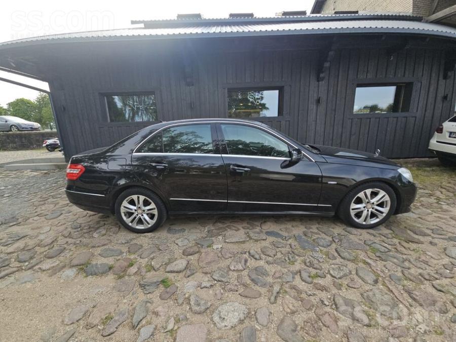 Черный Мерседес E 250 2009 в Цесис, объемом двигателя 2.20 л и пробегом 368 тыс. км за 6750 €, фото 5 на AUTOMOTO.COM.LV