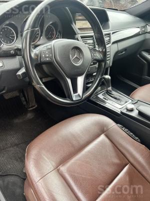 Melns Mercedes-Benz e-250 2009 Rīga, ar dzinēja tilpumu 2.50 L un nobraukumu 244 tūkst. km par 7500 €, foto 6 vietnē AUTOMOTO.COM.LV