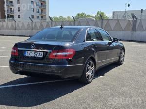 Black Mercedes-Benz e-250 2010 in Riga, with an engine capacity of 2.20 L and mileage of 281 thousand km for 9700 €, photo 8 on AUTOMOTO.COM.LV
