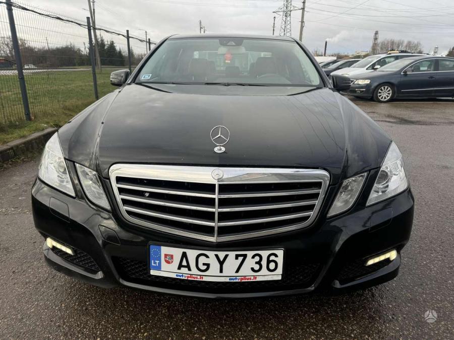 Melns Mercedes-Benz e-250 2010 Kauņa, ar dzinēja tilpumu 2.20 L un nobraukumu 356 tūkst. km par 5500 €, foto 6 vietnē AUTOMOTO.COM.LV