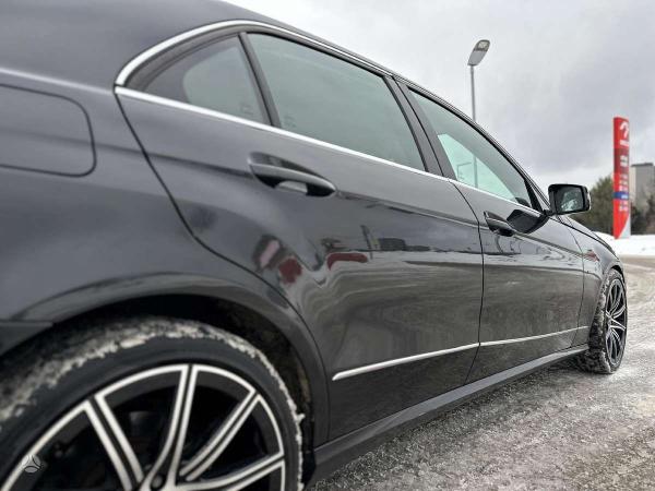 Melns Mercedes-Benz e-250 2010 Kauņa, ar dzinēja tilpumu 2.14 L un nobraukumu 343 tūkst. km par 6000 €, foto 6 vietnē AUTOMOTO.COM.LV