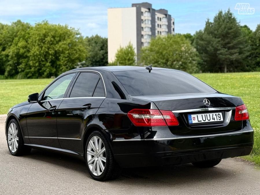 Black Mercedes-Benz e-250 2010 in Kaunas, with an engine capacity of 2.10 L and mileage of 357 thousand km for 6000 €, photo 4 on AUTOMOTO.COM.LV