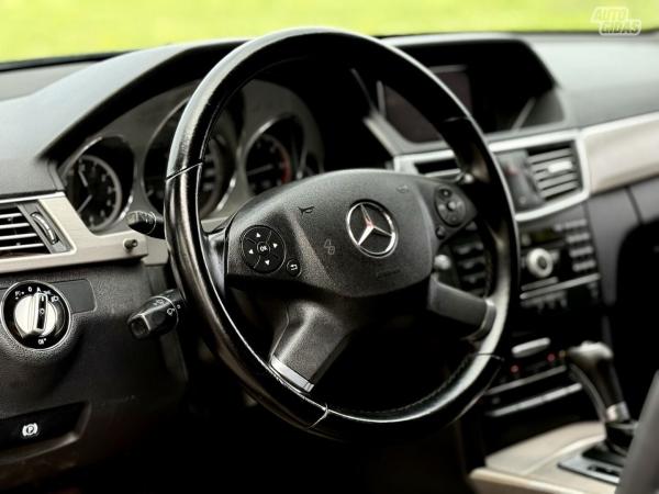 Черный Мерседес E 250 2010 в Каунас, объемом двигателя 2.10 л и пробегом 357 тыс. км за 6000 €, фото 10 на AUTOMOTO.COM.LV