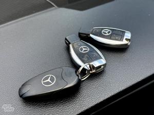 Black Mercedes-Benz e-250 2010 in Kaunas, with an engine capacity of 2.10 L and mileage of 357 thousand km for 6000 €, photo 24 on AUTOMOTO.COM.LV