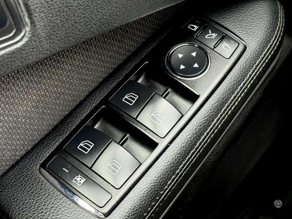 Черный Мерседес E 250 2010 в Каунас, объемом двигателя 2.14 л и пробегом 357 тыс. км за 6000 €, фото 10 на AUTOMOTO.COM.LV