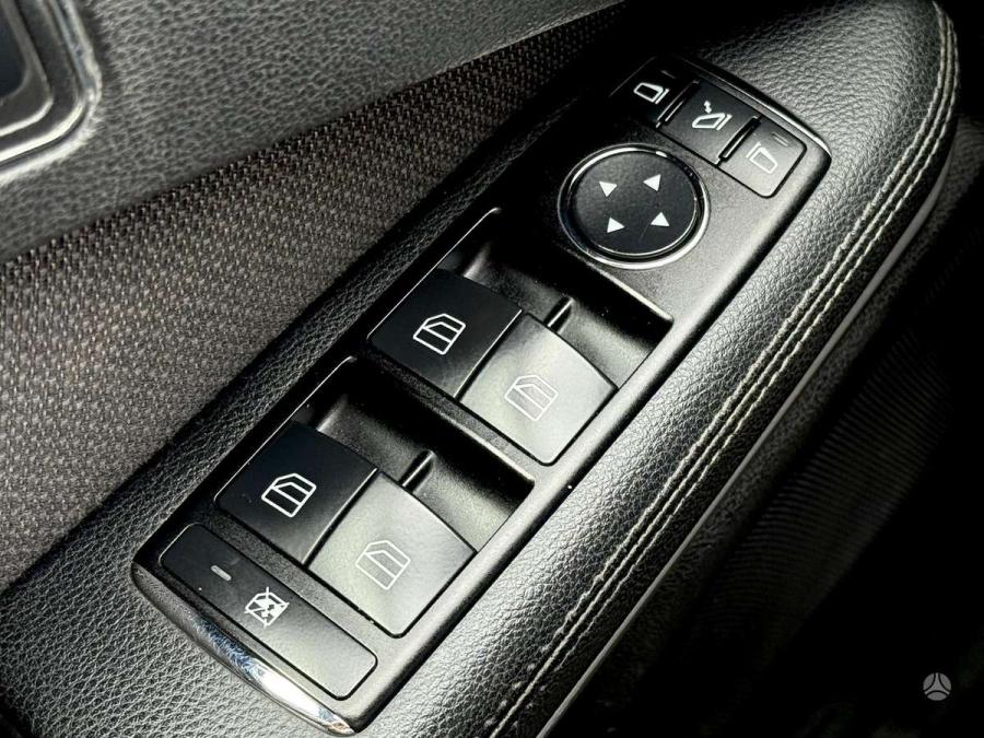 Melns Mercedes-Benz e-250 2010 Kauņa, ar dzinēja tilpumu 2.14 L un nobraukumu 357 tūkst. km par 6000 €, foto 11 vietnē AUTOMOTO.COM.LV
