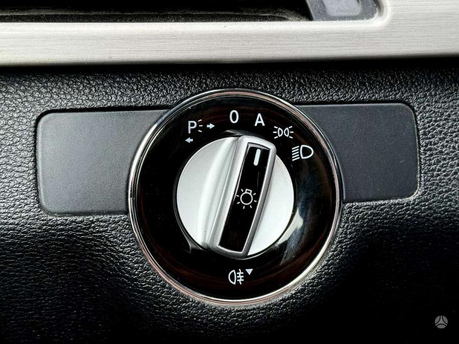 Melns Mercedes-Benz e-250 2010 Kauņa, ar dzinēja tilpumu 2.14 L un nobraukumu 357 tūkst. km par 6000 €, foto 12 vietnē AUTOMOTO.COM.LV