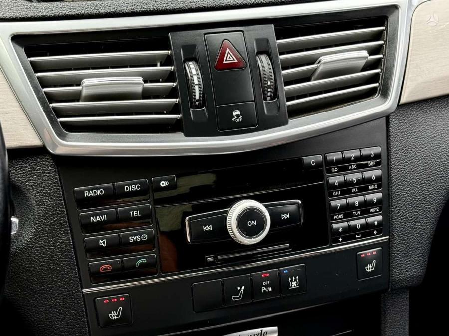 Melns Mercedes-Benz e-250 2010 Kauņa, ar dzinēja tilpumu 2.14 L un nobraukumu 357 tūkst. km par 6000 €, foto 16 vietnē AUTOMOTO.COM.LV