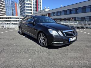 Melns Mercedes-Benz e-250 2010 Rīga, ar dzinēja tilpumu 2.20 L un nobraukumu 294 tūkst. km par 7900 €, foto 5 vietnē AUTOMOTO.COM.LV