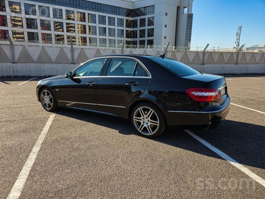 Melns Mercedes-Benz e-250 2010 Rīga, ar dzinēja tilpumu 2.20 L un nobraukumu 294 tūkst. km par 7700 €, foto 7 vietnē AUTOMOTO.COM.LV