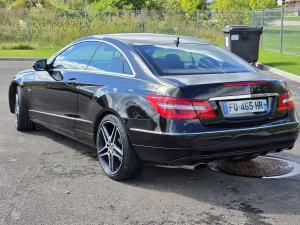 Black Mercedes-Benz e-250 2010 in Telschi, with an engine capacity of 2.20 L and mileage of 272 thousand km for 6700 €, photo 4 on AUTOMOTO.COM.LV