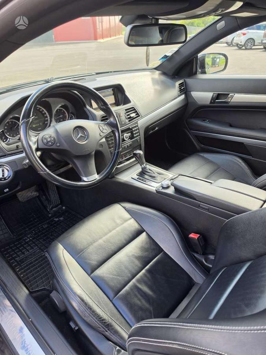 Black Mercedes-Benz e-250 2010 in Telschi, with an engine capacity of 2.20 L and mileage of 272 thousand km for 6700 €, photo 9 on AUTOMOTO.COM.LV