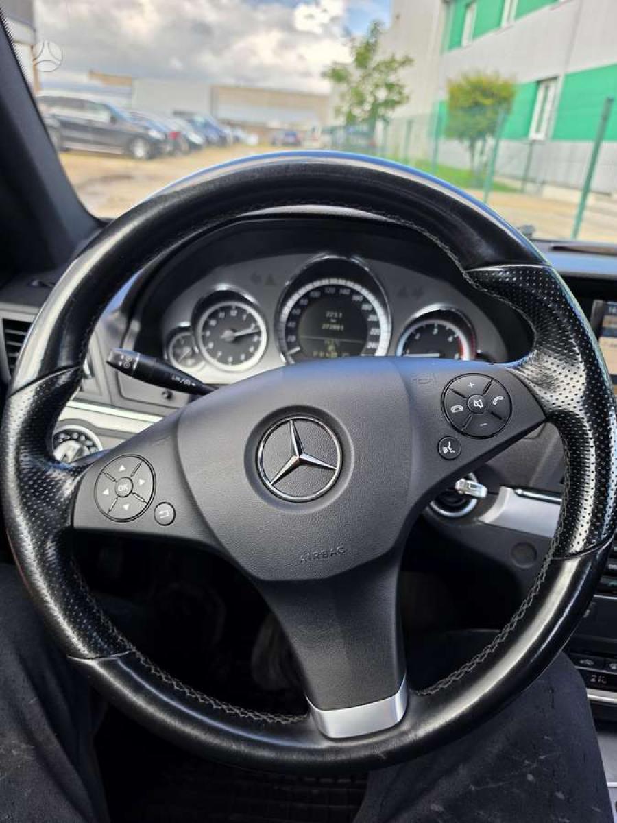 Black Mercedes-Benz e-250 2010 in Telschi, with an engine capacity of 2.20 L and mileage of 272 thousand km for 6700 €, photo 17 on AUTOMOTO.COM.LV