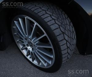 Black Mercedes-Benz e-250 2017 in Riga, with an engine capacity of 2.20 L and mileage of 291 thousand km for 11490 €, photo 12 on AUTOMOTO.COM.LV