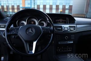 Black Mercedes-Benz e-250 2017 in Riga, with an engine capacity of 2.20 L and mileage of 291 thousand km for 11490 €, photo 18 on AUTOMOTO.COM.LV