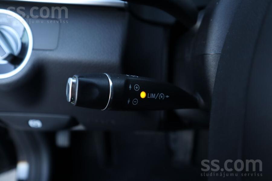 Black Mercedes-Benz e-250 2017 in Riga, with an engine capacity of 2.20 L and mileage of 291 thousand km for 11490 €, photo 25 on AUTOMOTO.COM.LV